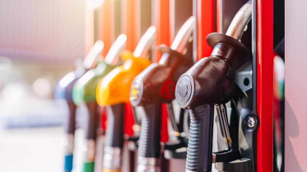 Lowest Gas Prices in Five Years are Here | American Seeker